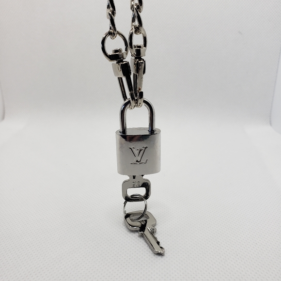 Louis Vuitton | Bags | 35 Silver Louis Vuitton Lock 2 Keys With ...
